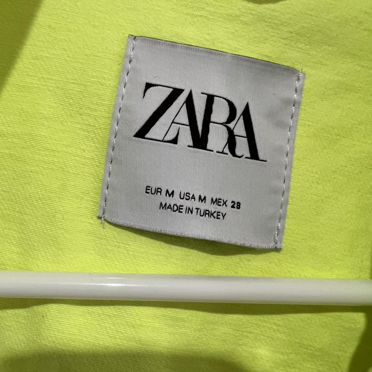 Zara distressed cropped denim jacket - Depop