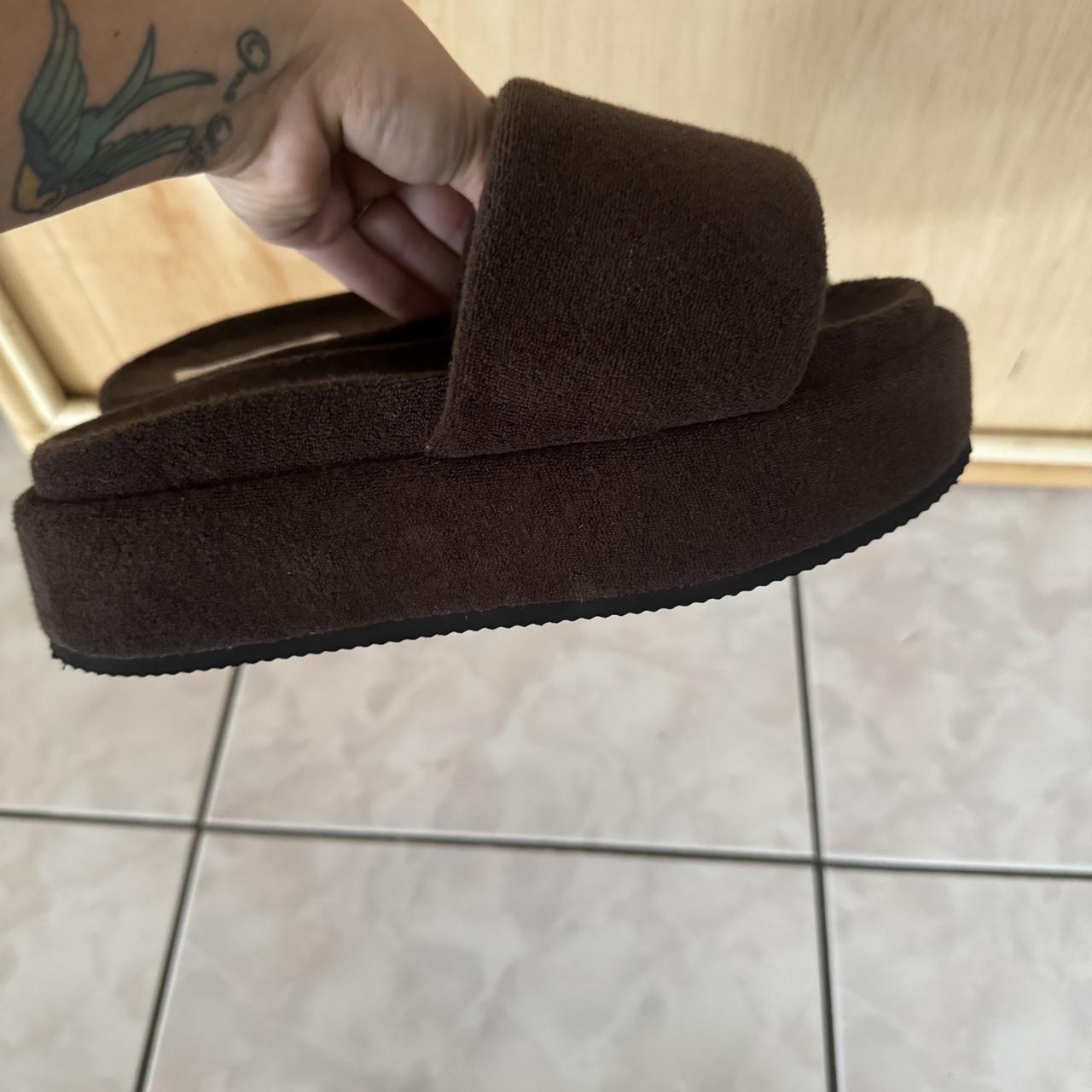 Alias Mae Terry Choc Slides I wanted these to fit... - Depop