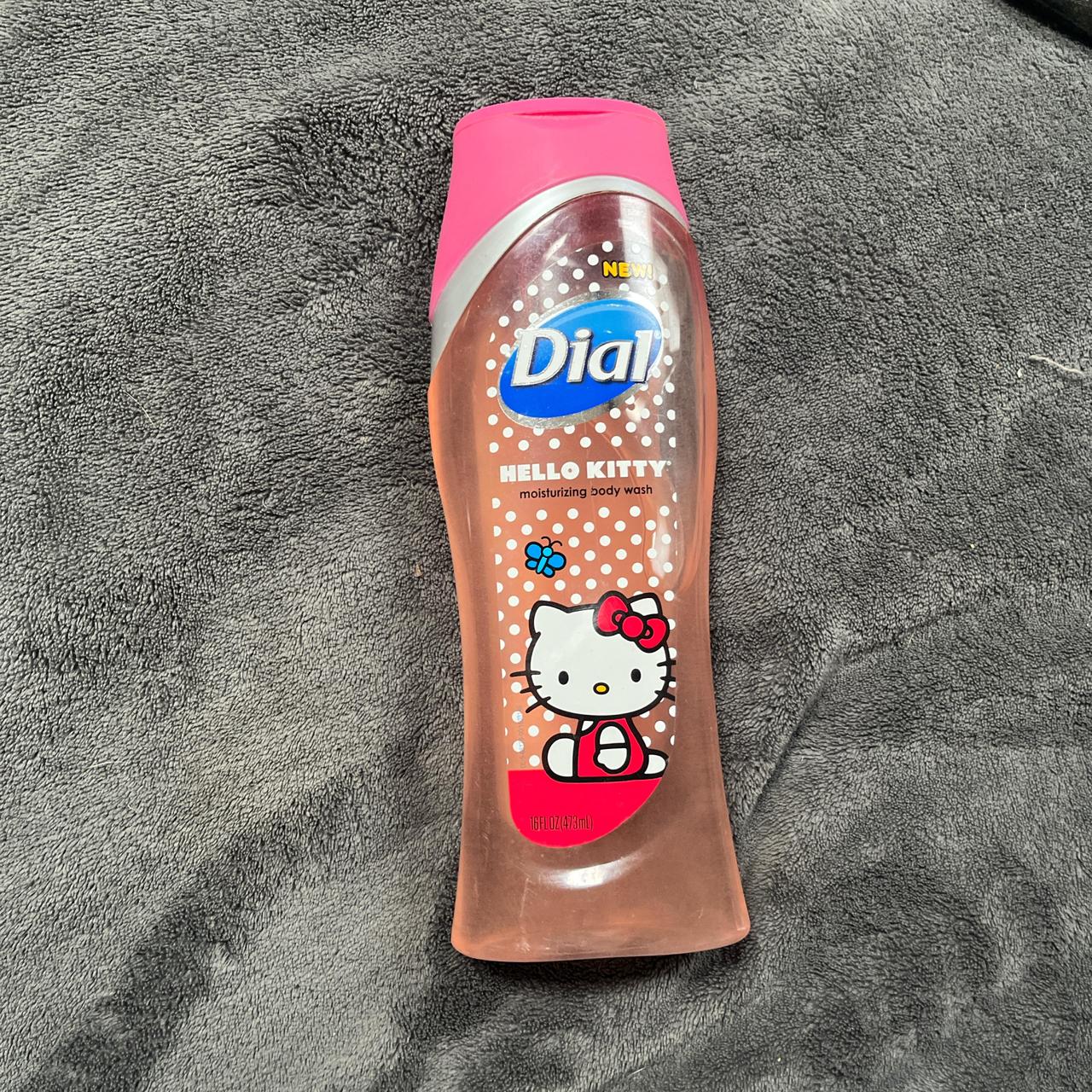 HELLO KITTY BODY-WASH NEVER USED BEFORE or opened - Depop
