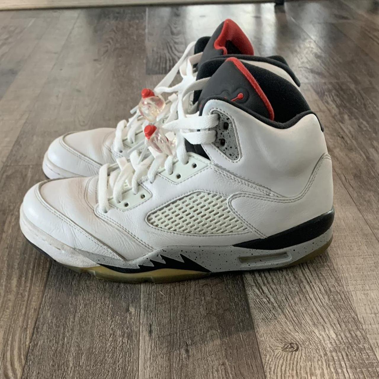 Jordan cement 5s (2017) size 10 creasing on toe... - Depop