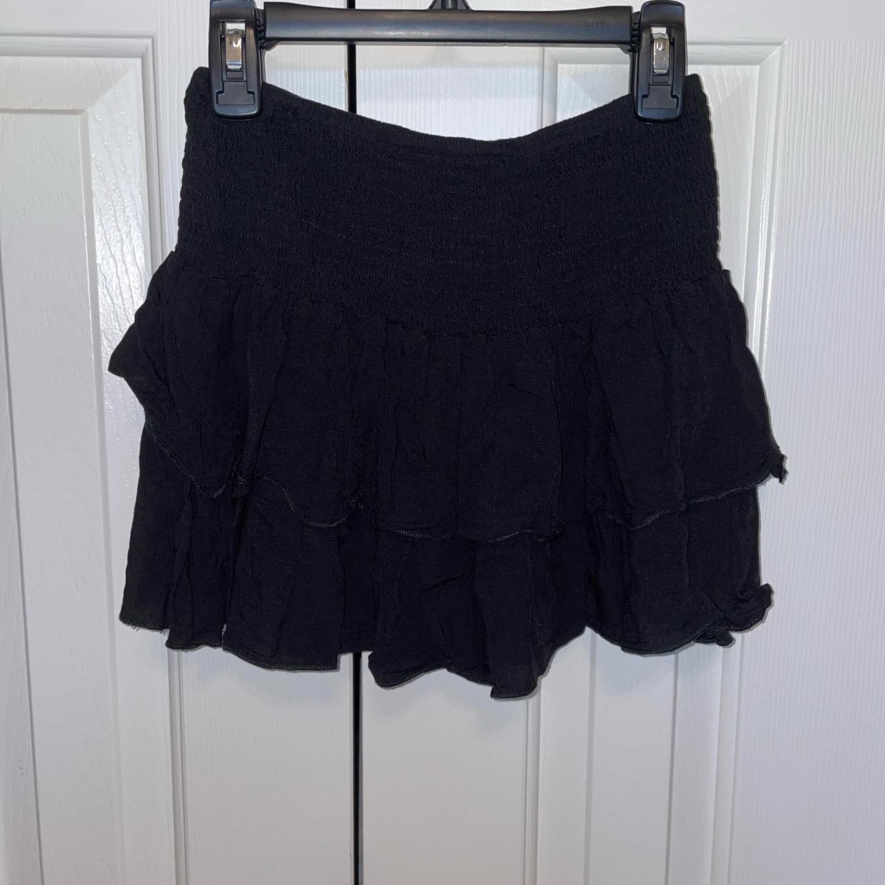 -Black ruffle skirt with elasticated waist -good... - Depop