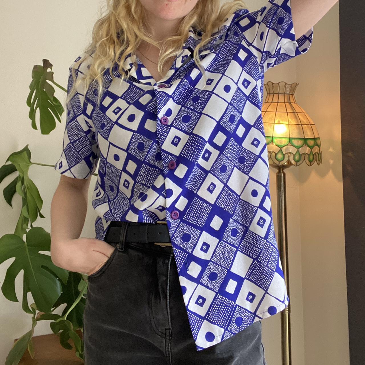 Blue and white 70s patterned shirt with a funky... | Depop