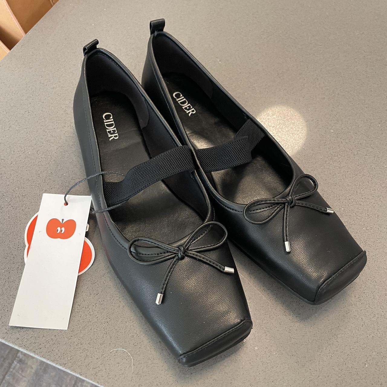 Black ballet flats Run full size smaller - Depop