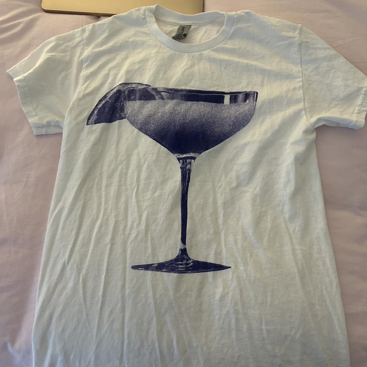 Fine print t in size medium - Depop