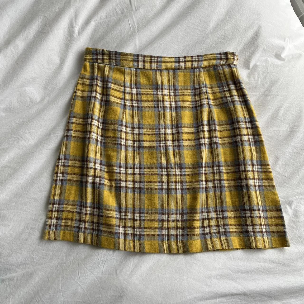 Clueless 90s vibes checkered mini skirt Waist... - Depop