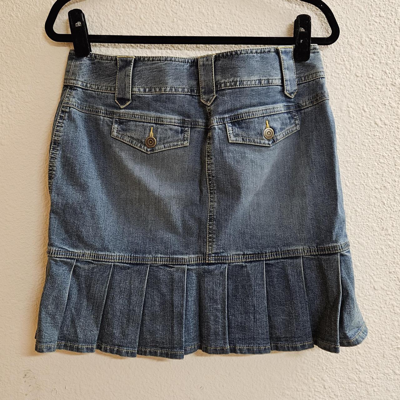Y2k Loft Ruffle Denim Skirt This skirt is in... - Depop