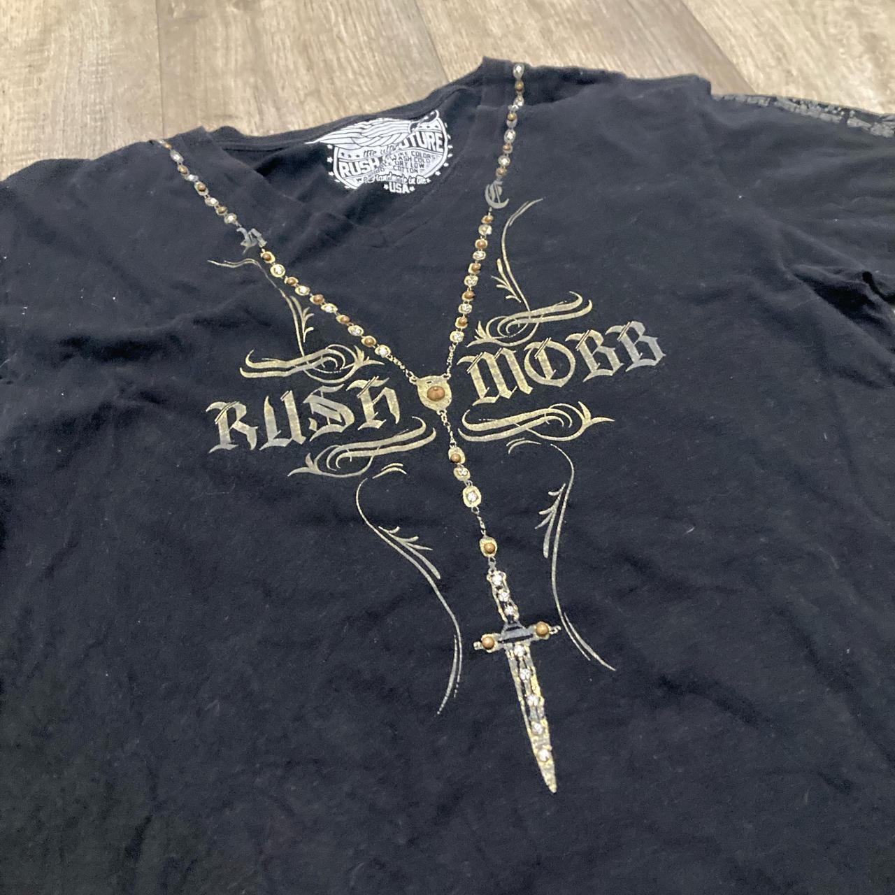 Y2K Black Rush Mobb cross necklace tee 📏-... - Depop