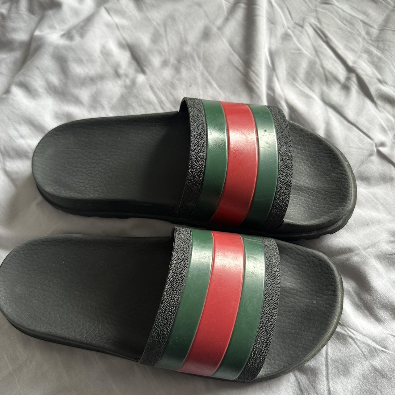 Gucci sliders - Depop
