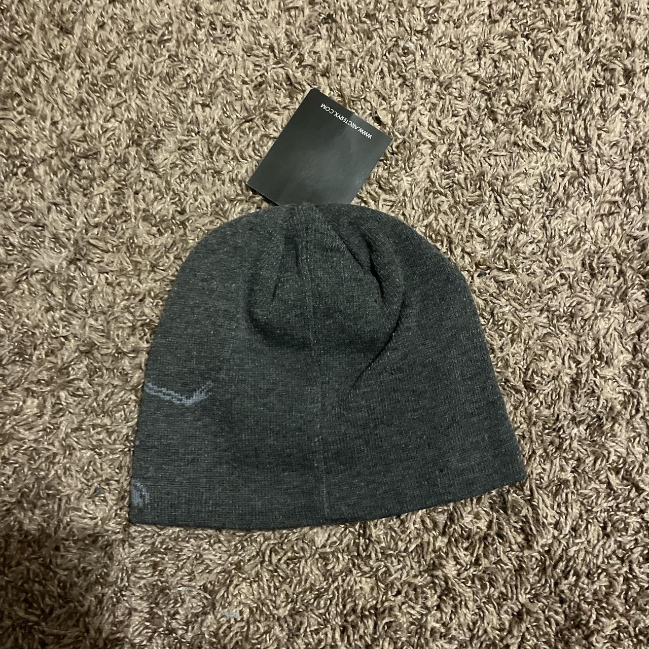 Arc’teryx beanie Never worn Logo looks yellow on... - Depop Arc’teryx beanie Never worn Logo looks yellow on... - Depop