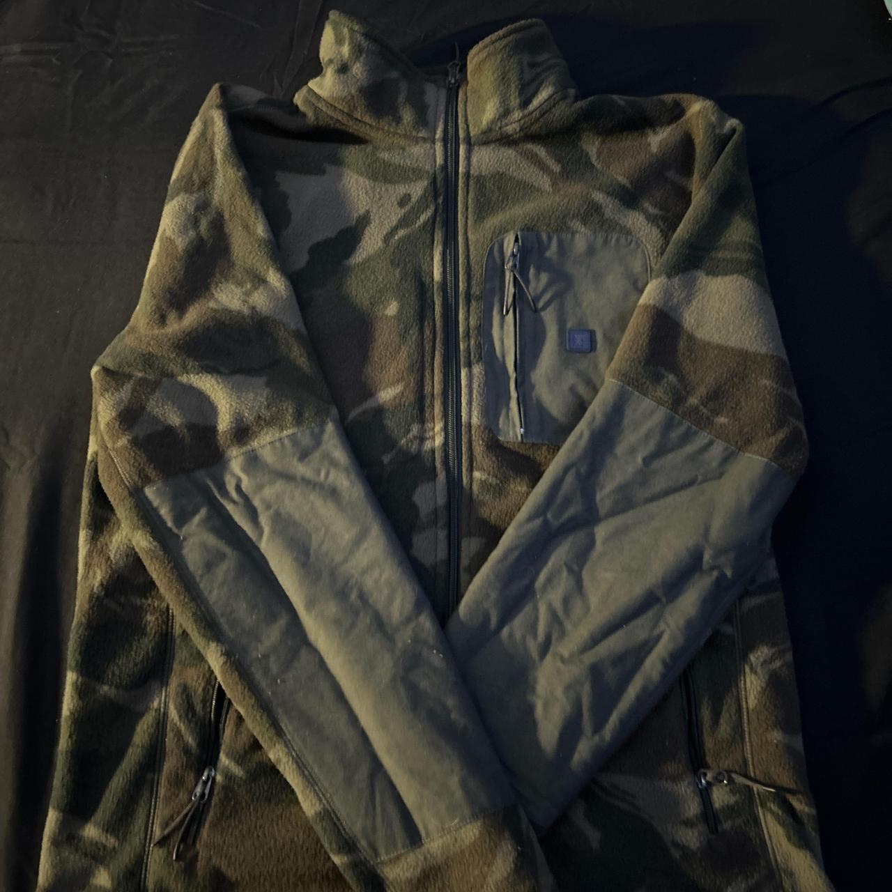 ROARK camo zip up jacket size M very warm jacket - Depop