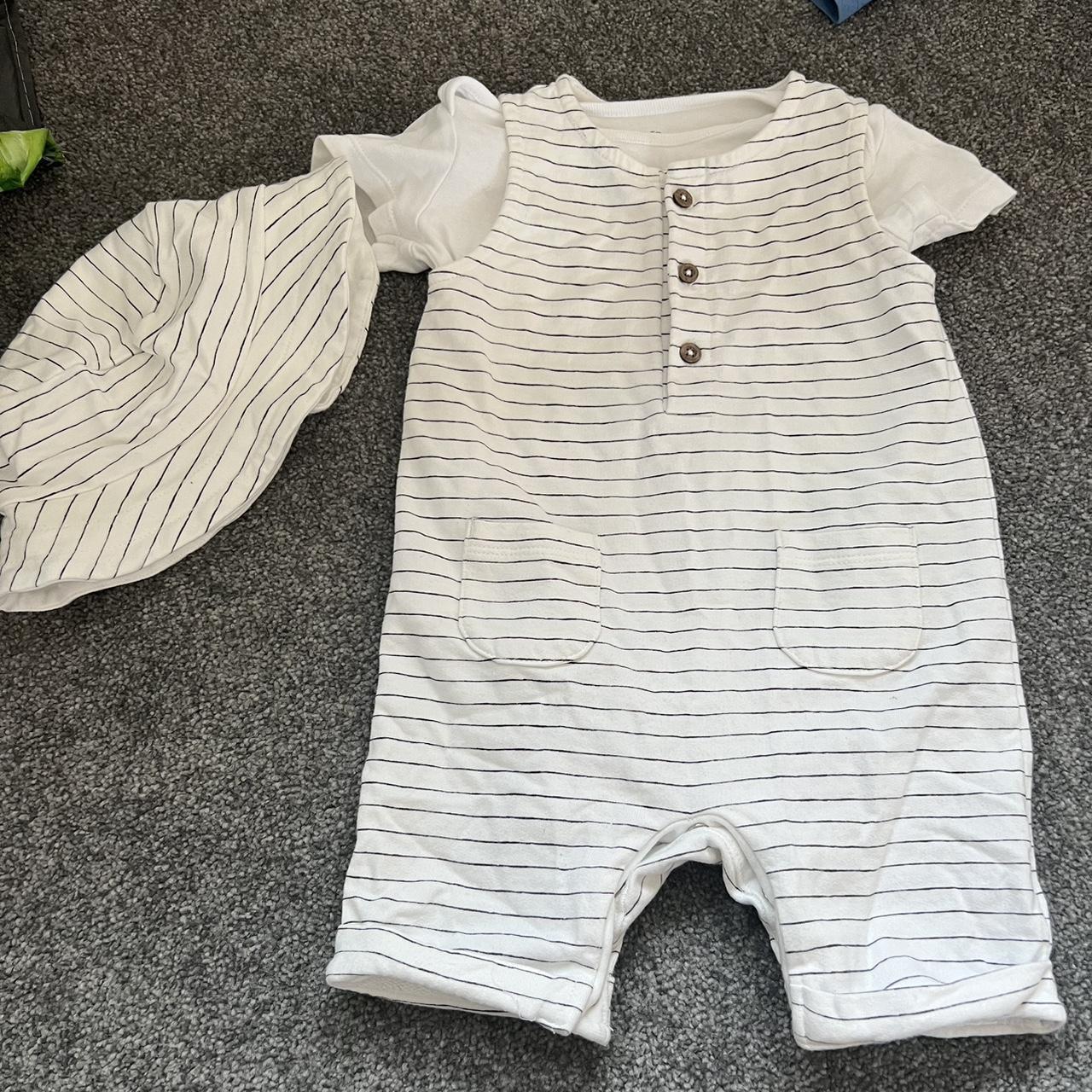 Fred and Flo set perfect for the warmer weather use... - Depop