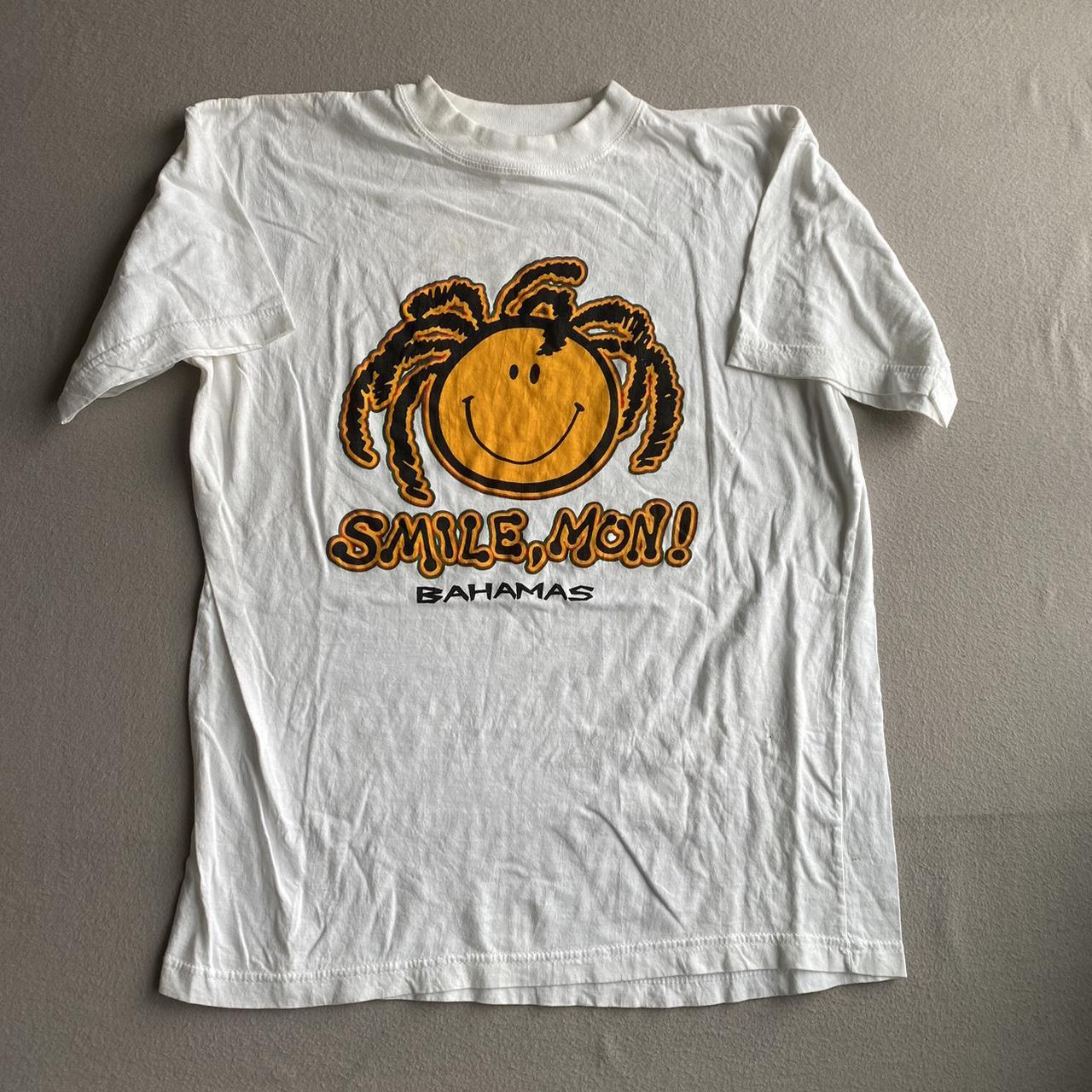 White vintage Bahamas Smile Mon t-shirt Size L SKU-0042 | Depop