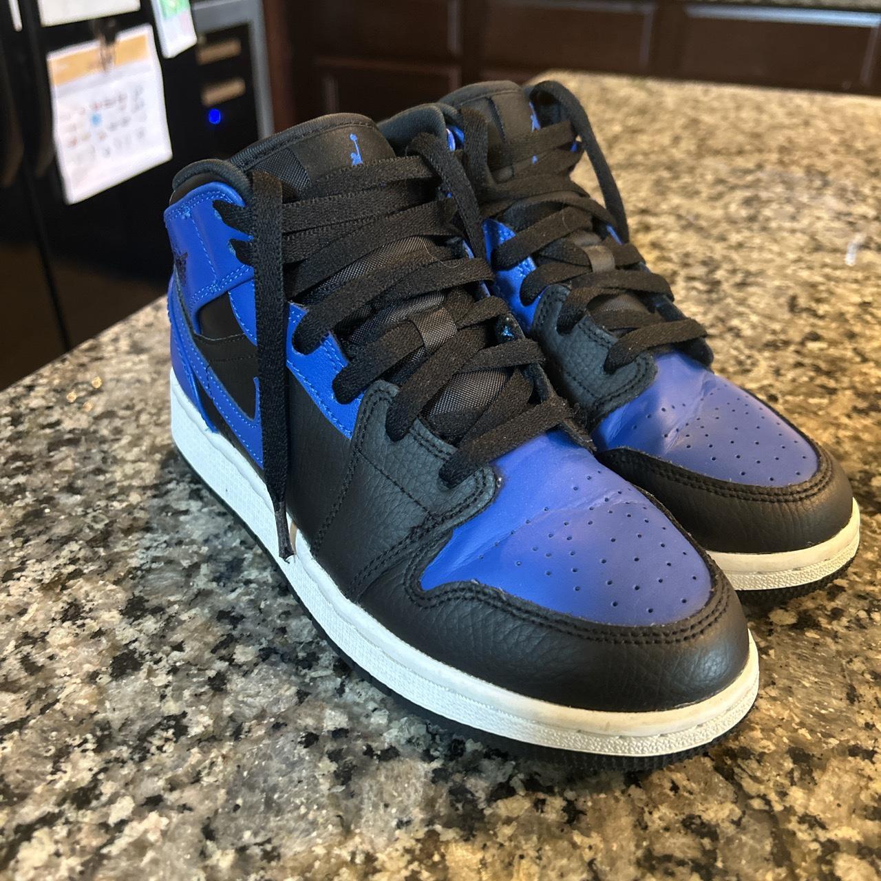 Hyper royal air Jordan 1s Size 5Y Only worn a few... - Depop