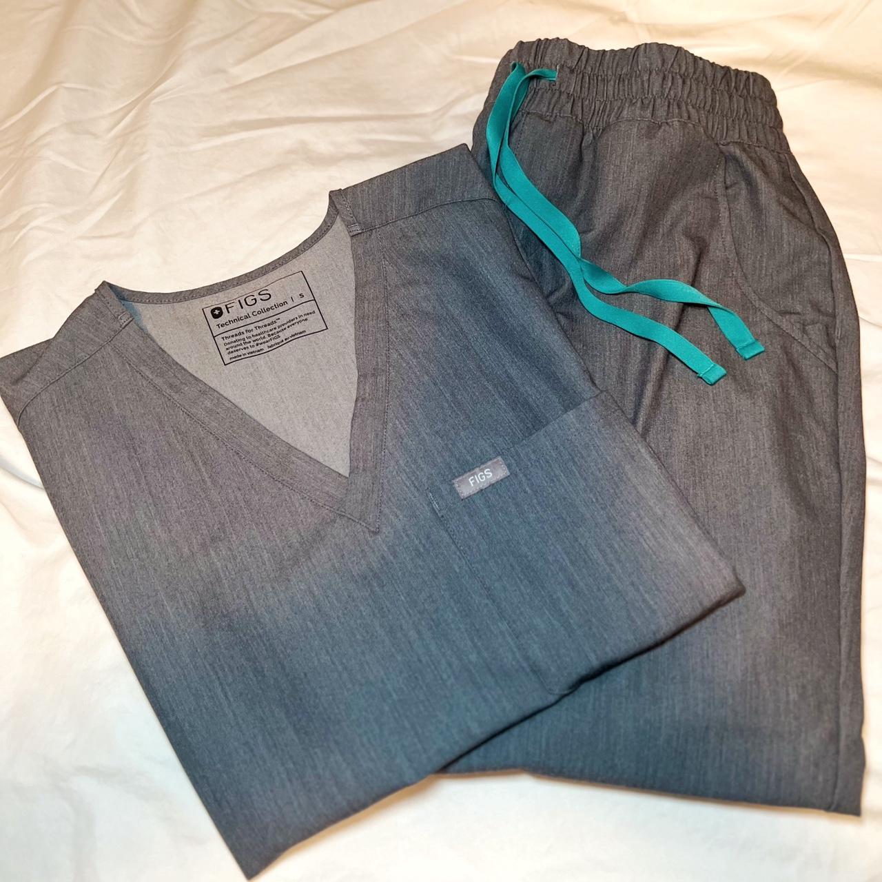 Figs graphite scrub set Top: Catarina One-Pocket... - Depop
