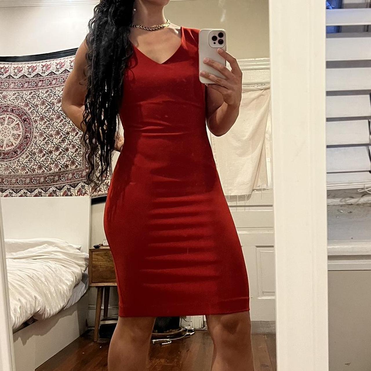 Red Ann Taylor dress. Size 4. Stretchy, can fit... - Depop