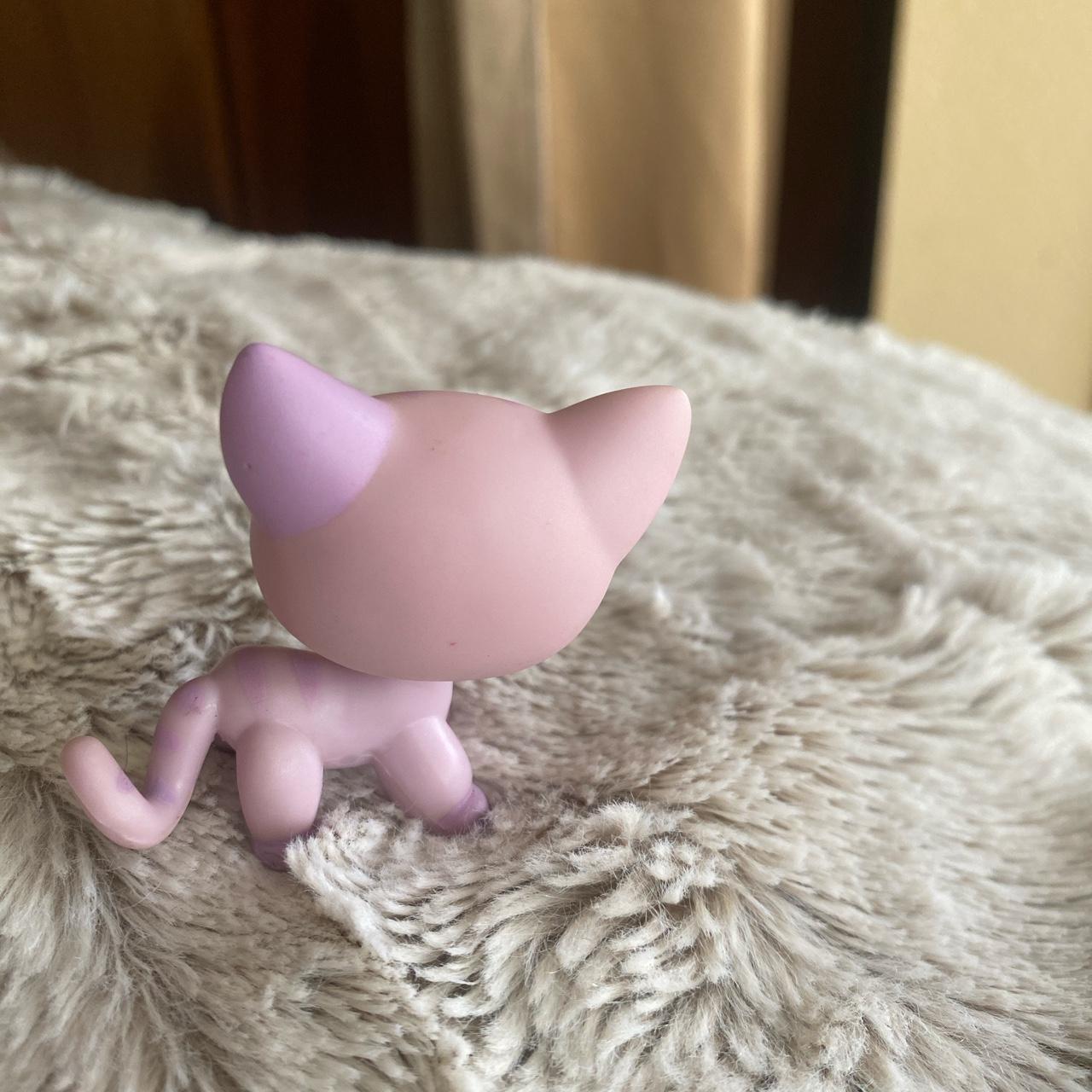 authentic littlest pet shop lps 933! pink shorthair... - Depop