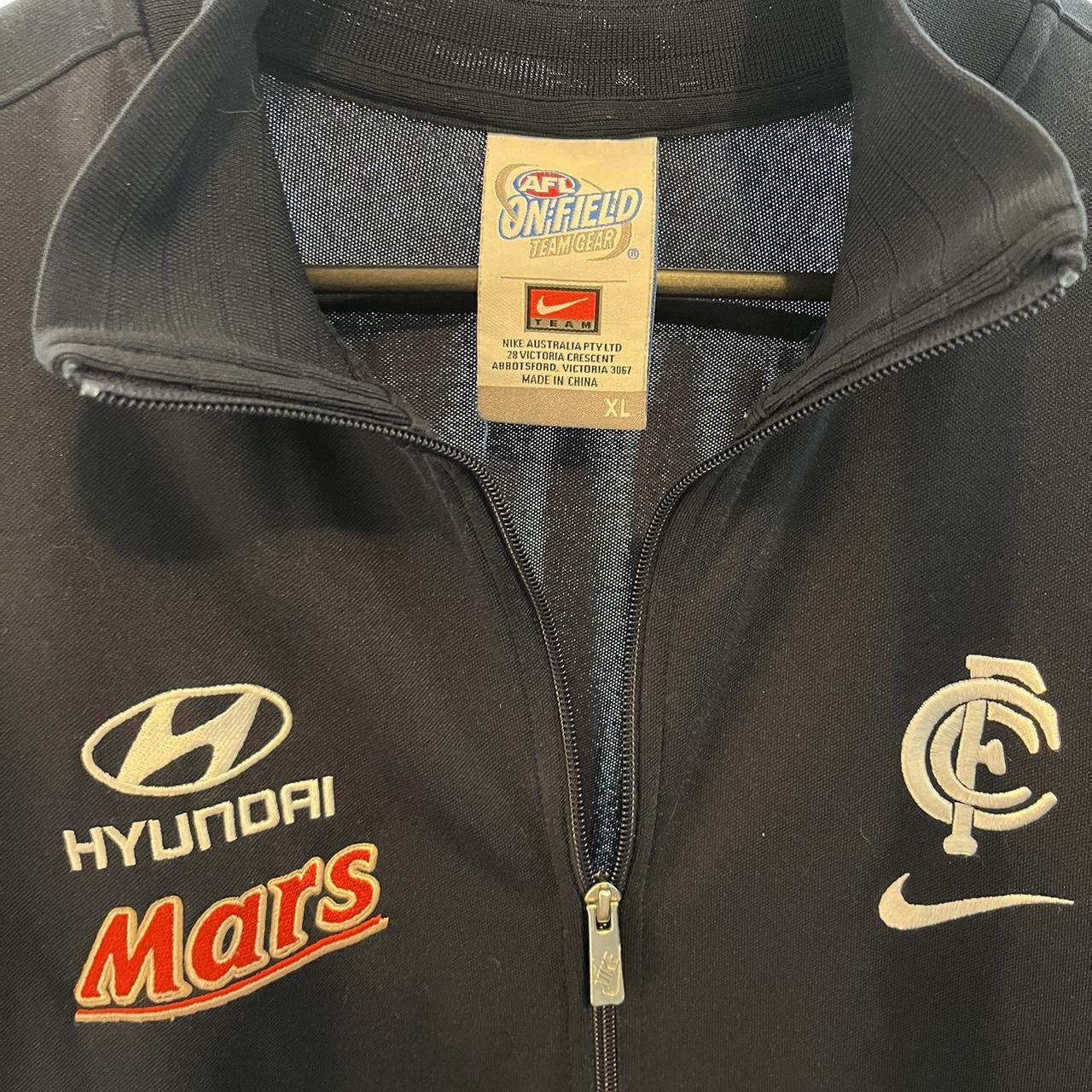 carlton football team jacket - Depop