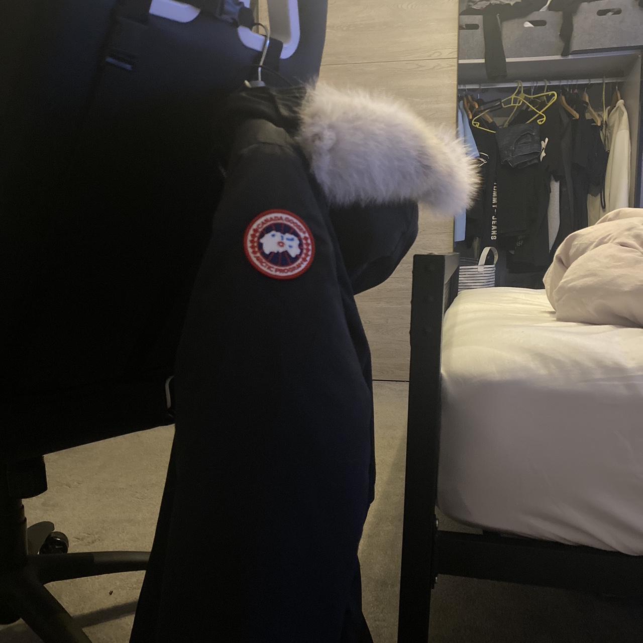 🚨CANADA GOOSE GREY CARSON PARKA🚨- SIZE XL BOYS- WILL... - Depop