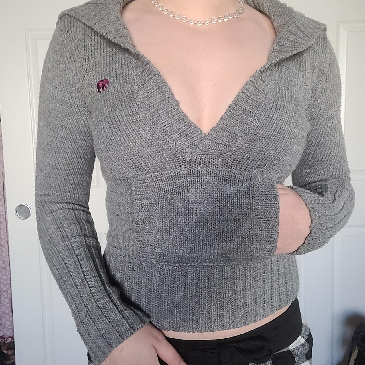 Early 2000 Vintage grey crop sweater Perfect... - Depop
