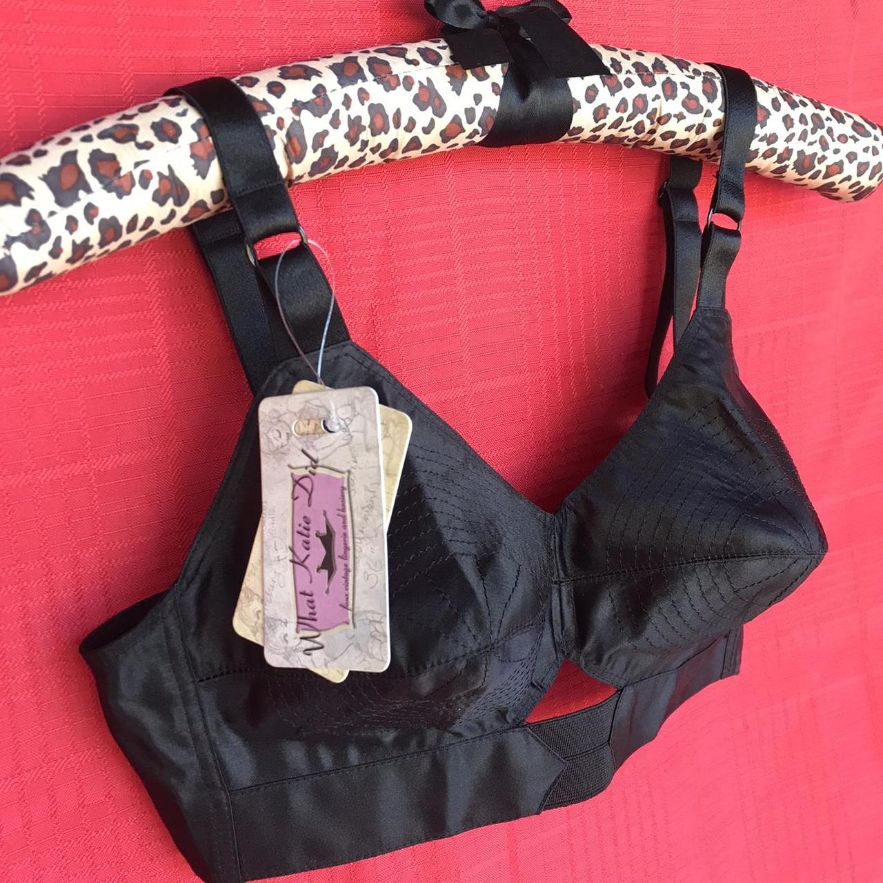 Women's Black Bra | Depop