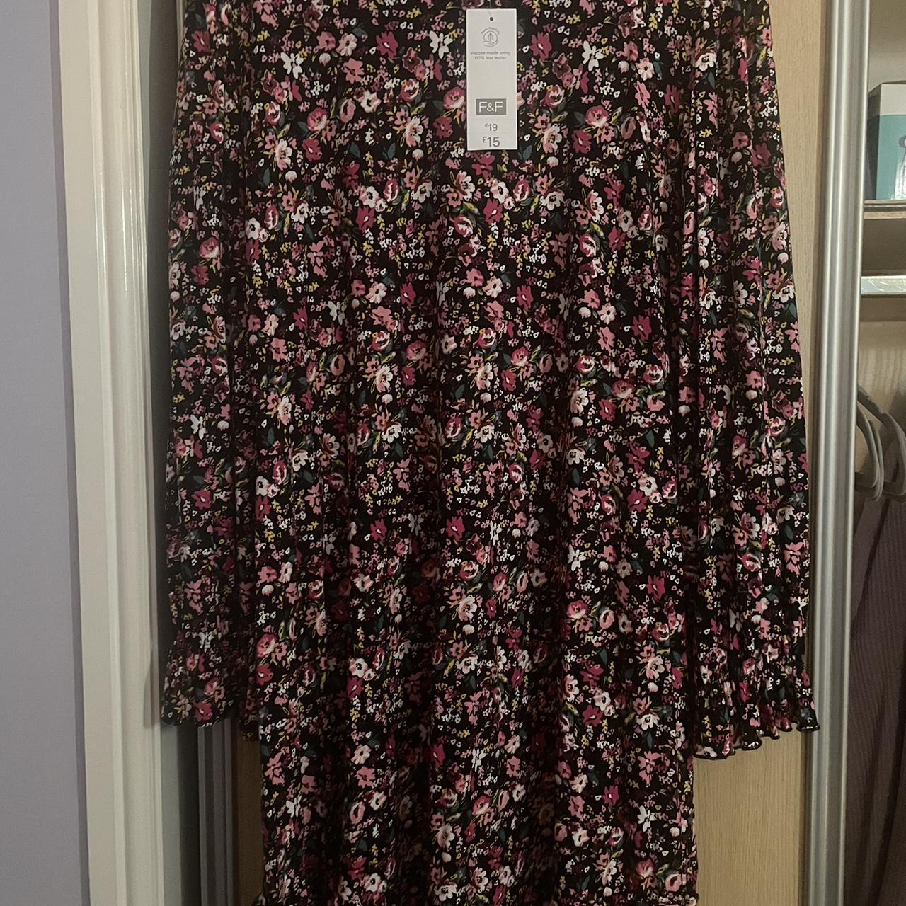 💕F&F floral dress 💕 never been worn still has tags... - Depop