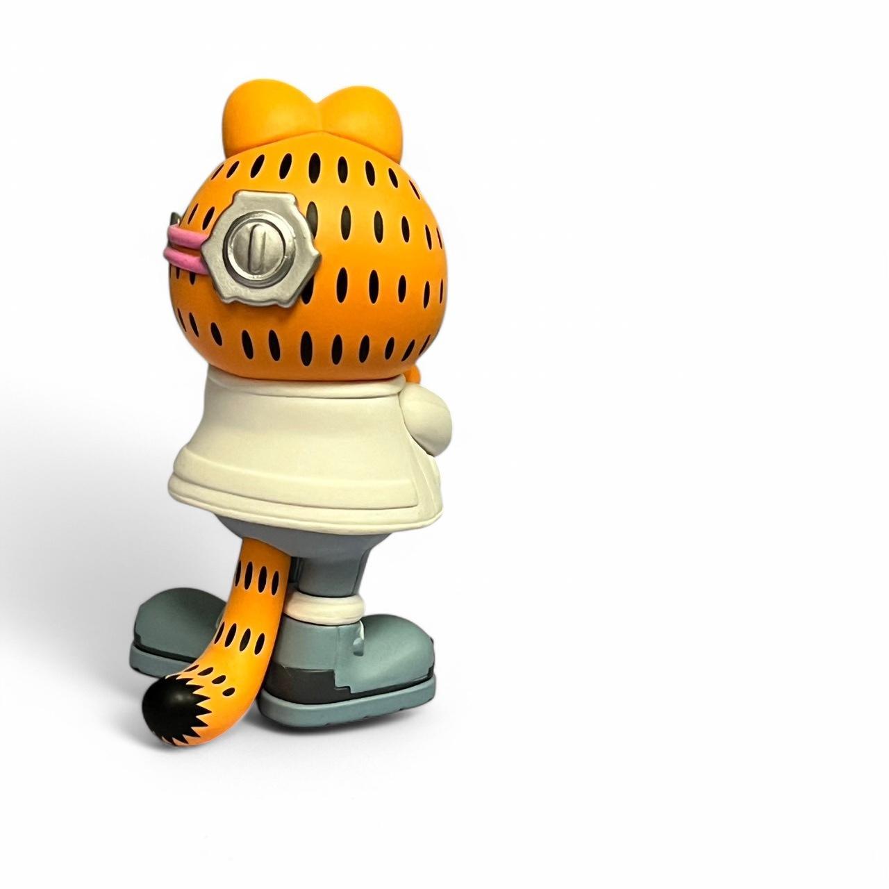 Garfield PopMart space figure #popmart #garfield | Depop