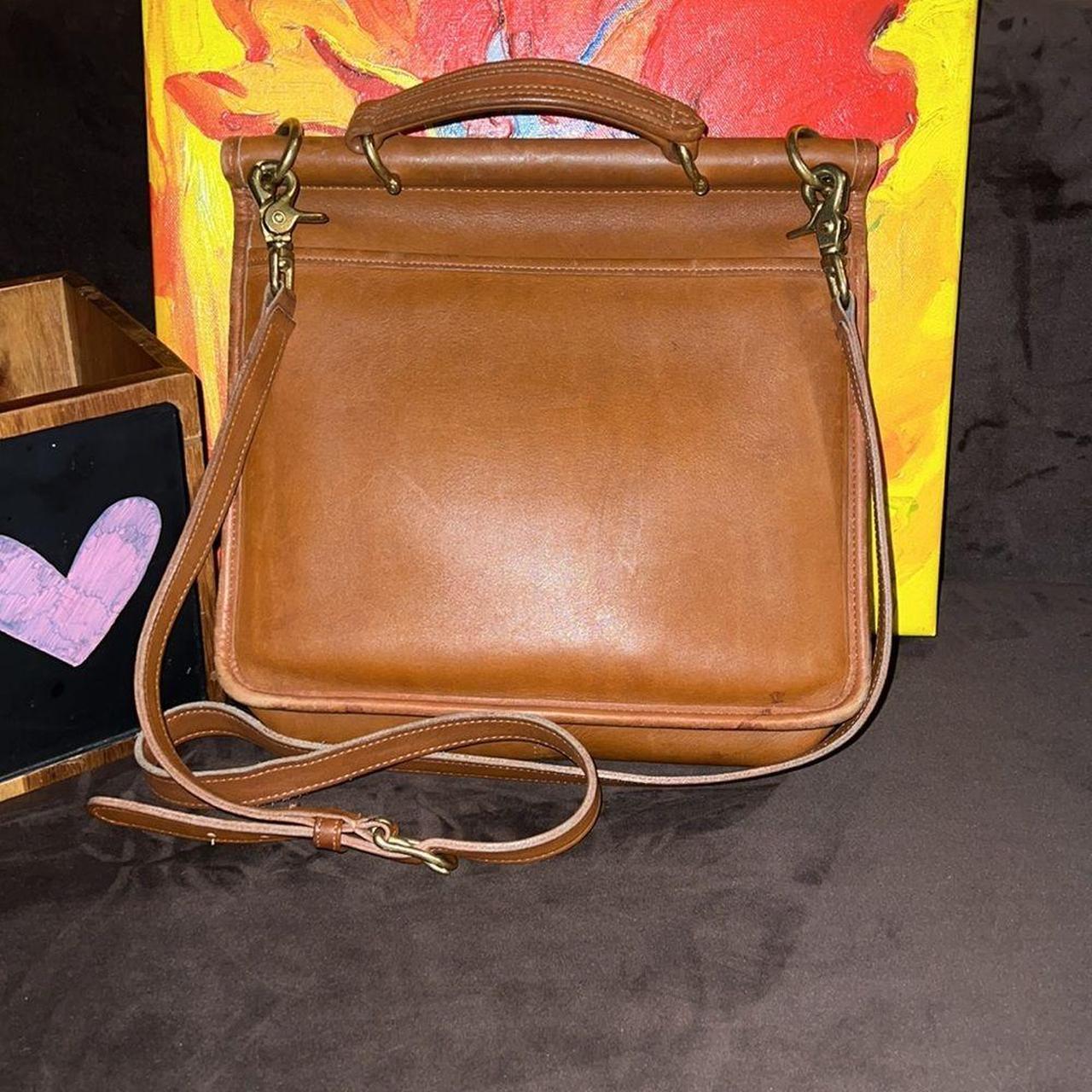 Vintage coach Willis bag satchel in British Tan.... - Depop Vintage coach Willis bag satchel in British Tan.... - Depop