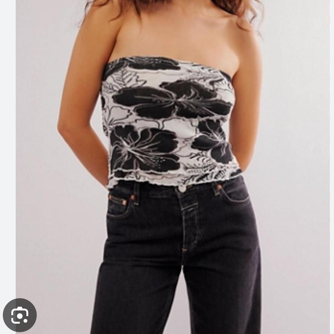 Floral Free People Strapless Top - in really good... | Depop