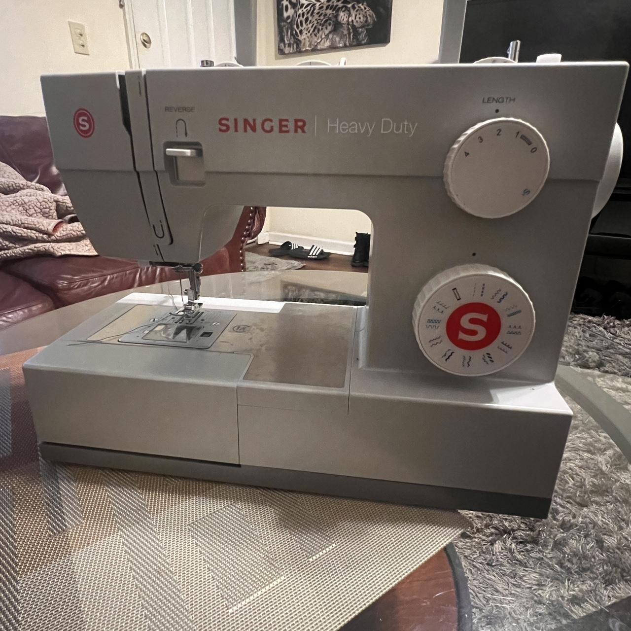 Silver Singer heavy duty sewing machine sewing... - Depop