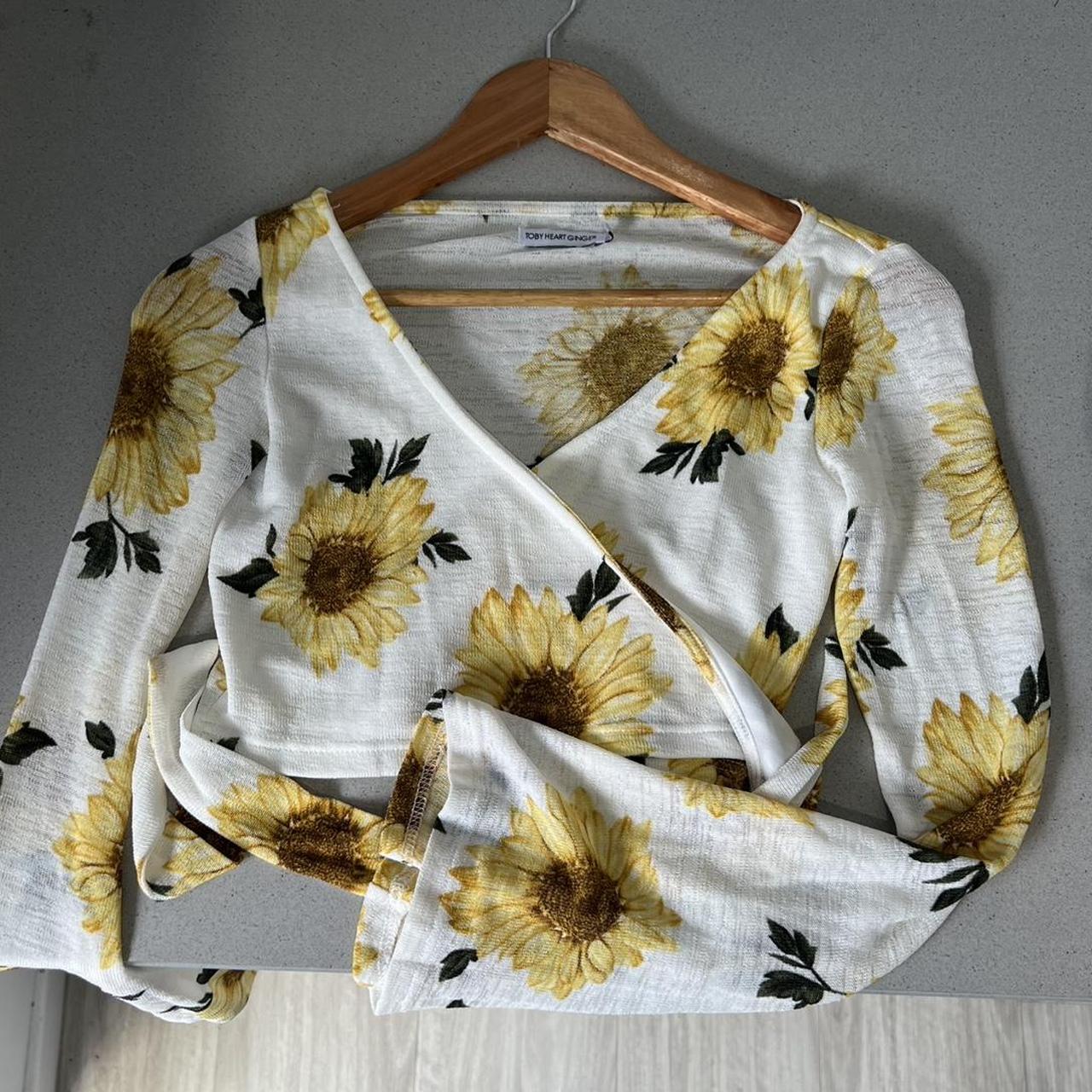 Toby Heart Ginger Subflower Wrap Crop Top Perfect... | Depop