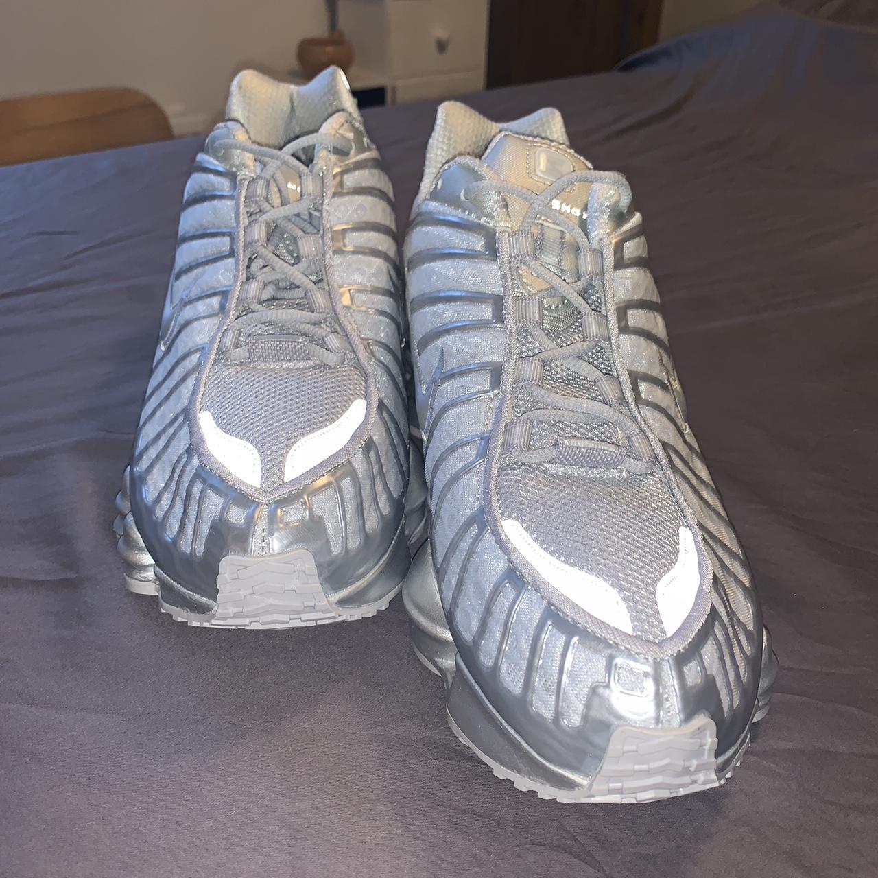 Nike shox reflective silver - Depop