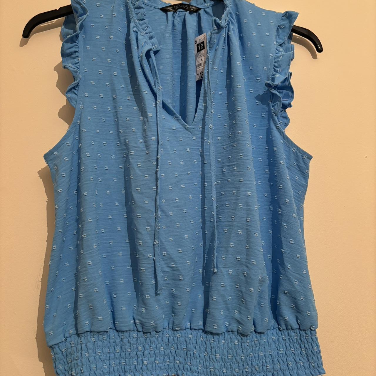 Dunnes - Sleeveless top Brand new - Depop