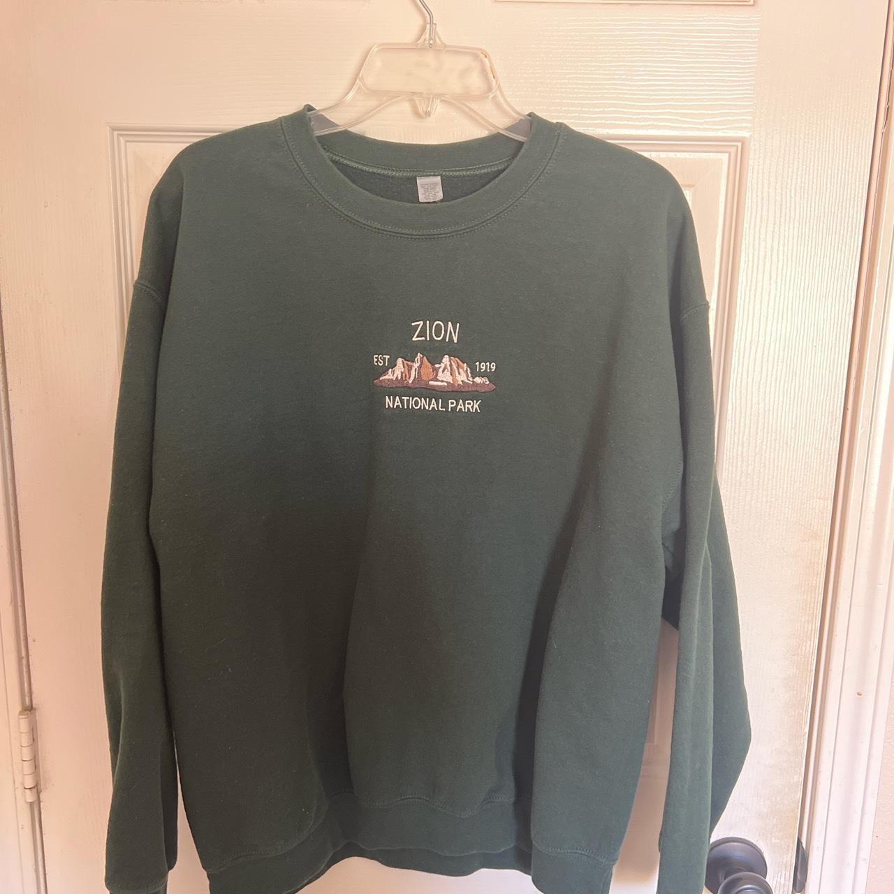 Large Forest Green Crewneck Sweater - Zion National... - Depop