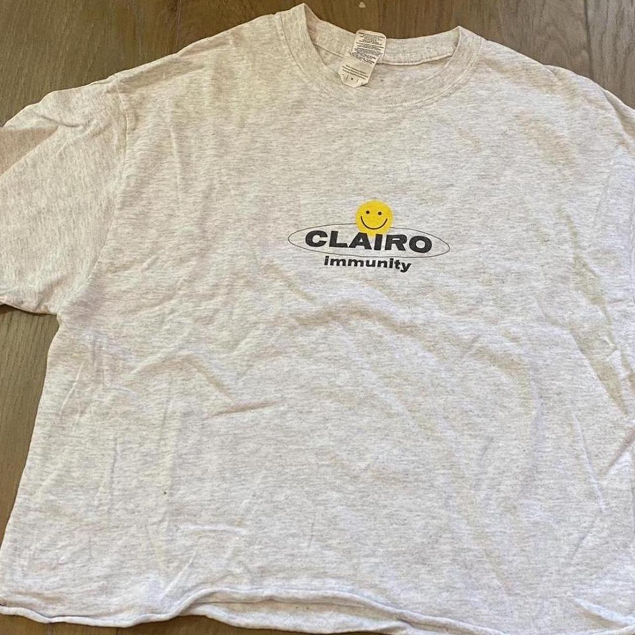 Claire's Women's T-shirt | Depop