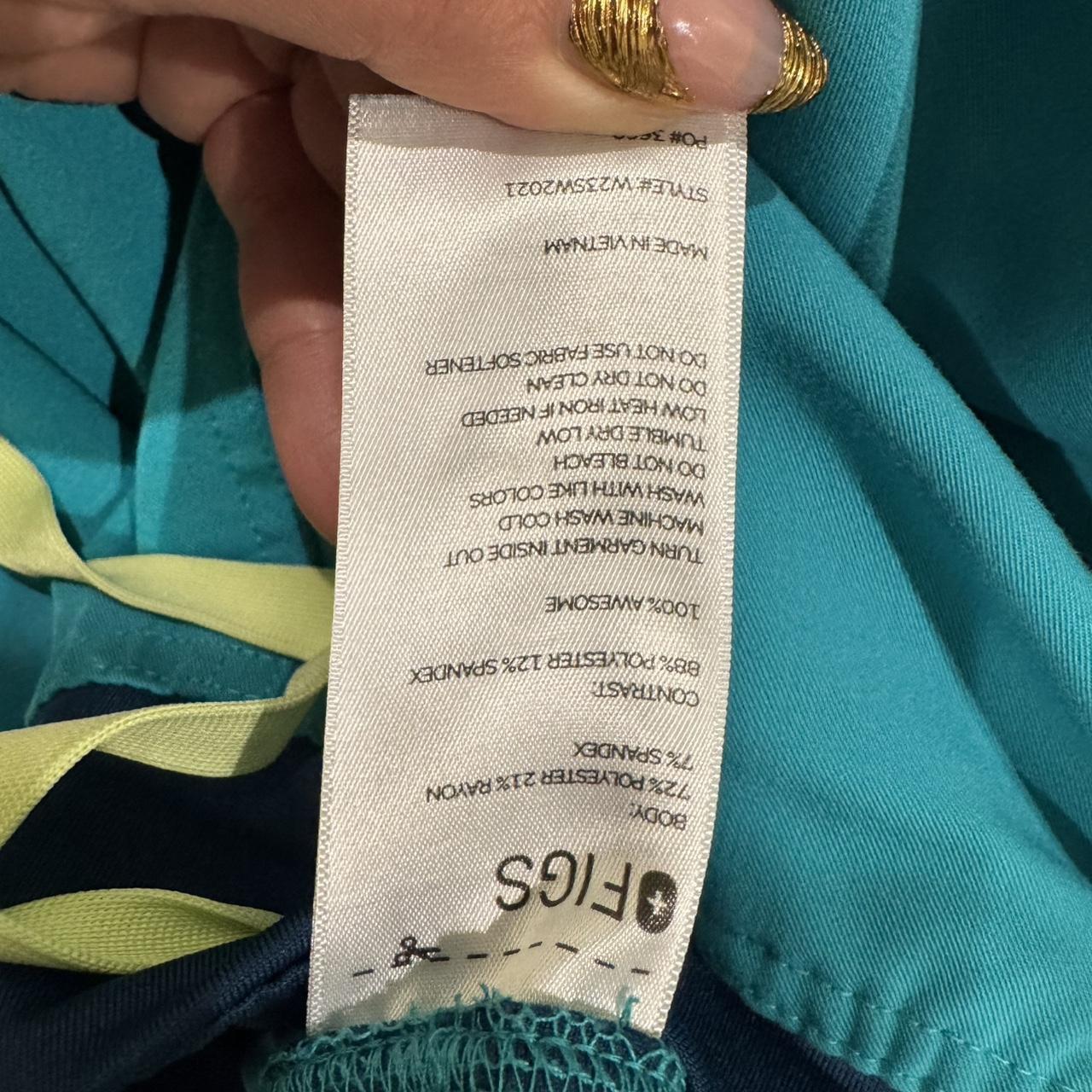 turquoise color figs medium top and bottom... - Depop