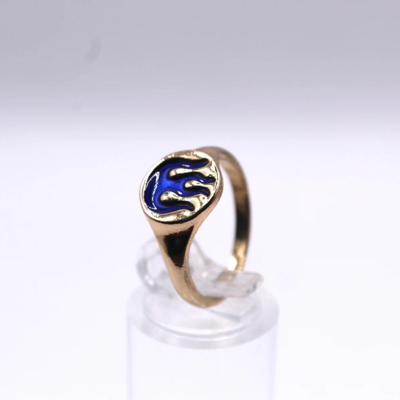 BLUE FLAME Size: 7 This is made from a coated zinc... - Depop