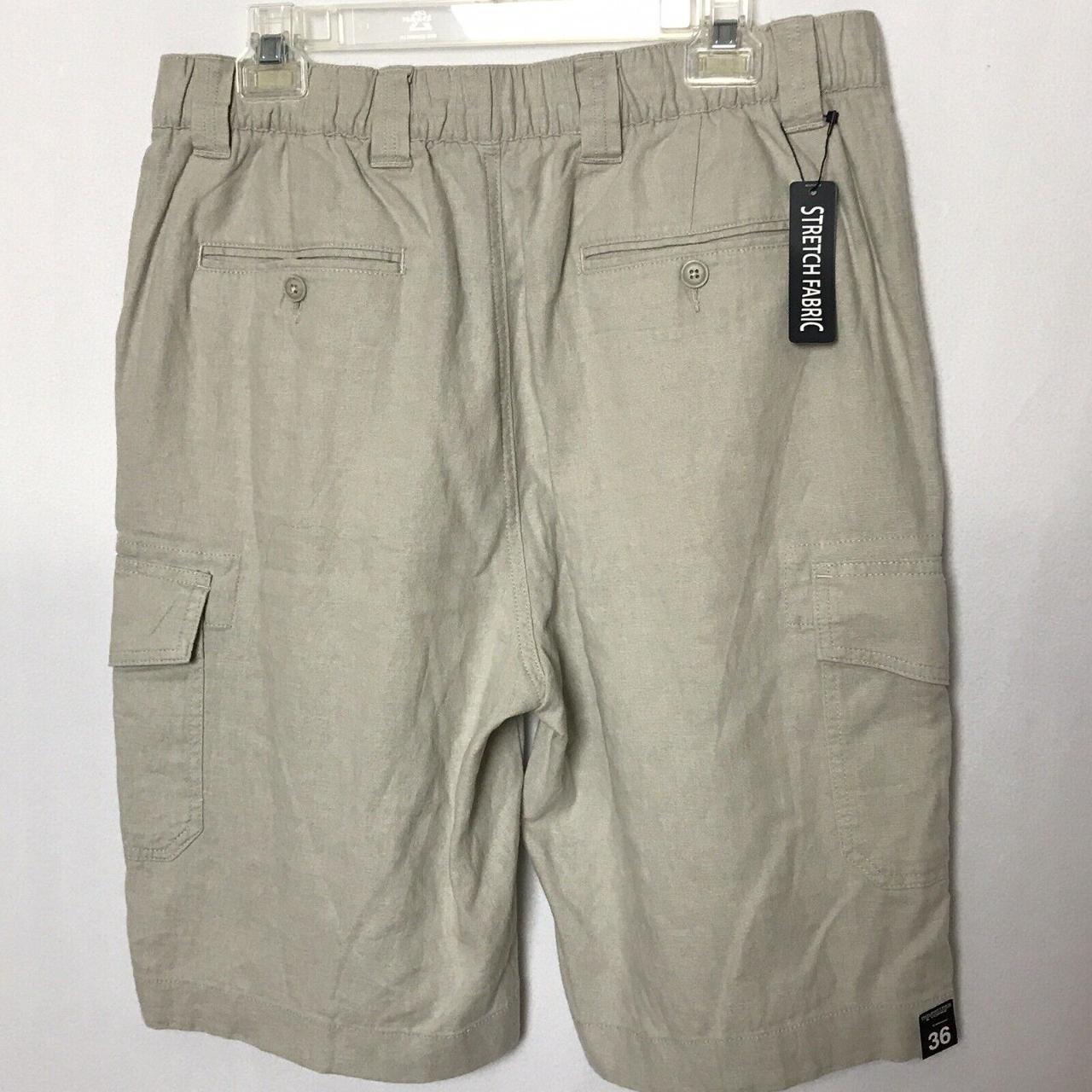 Roundtree & Yorke Mens Classic Cargo Flat Front... - Depop