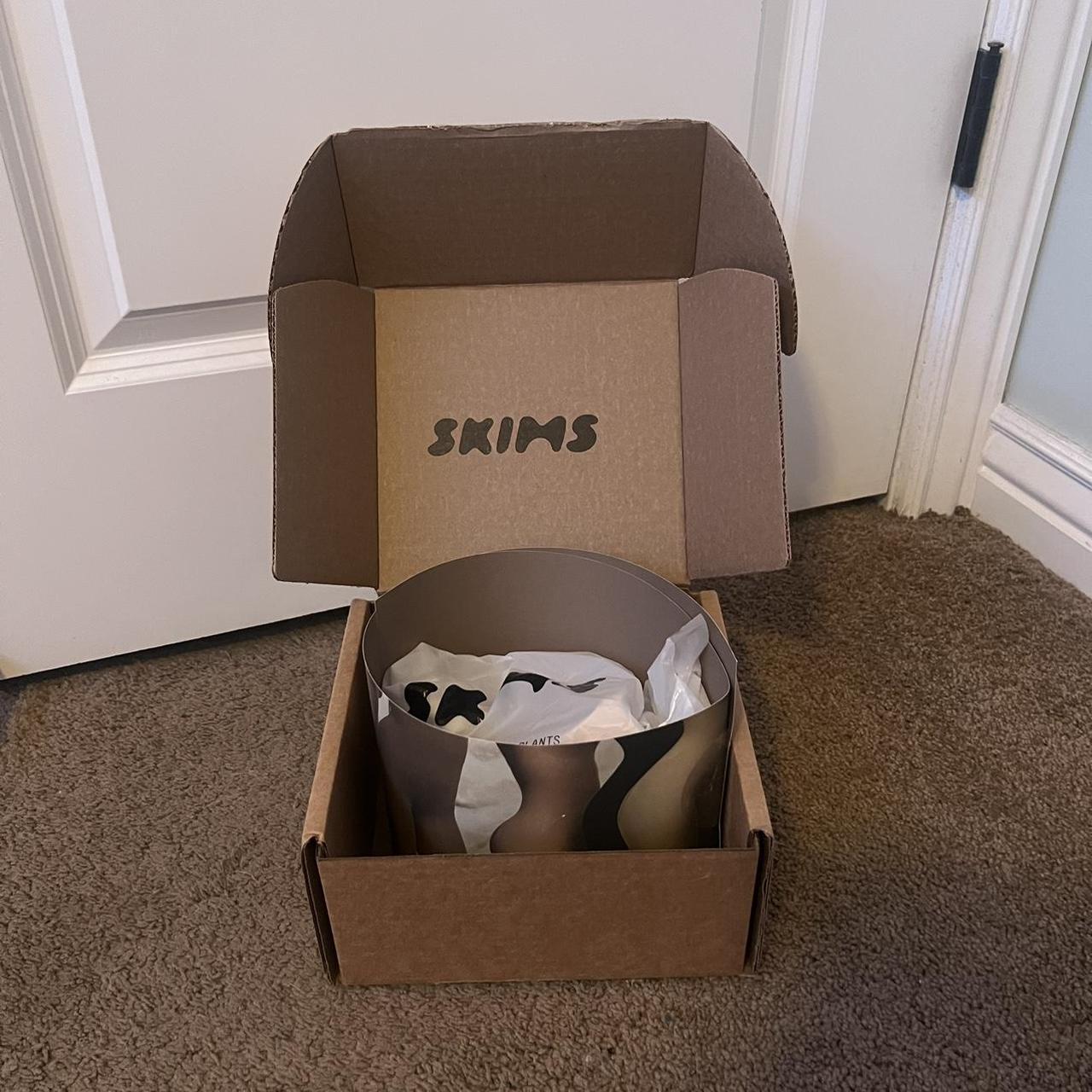 NEVER WORN SKIMS WITH TAGS "Fits Everybody Push-Up... - Depop