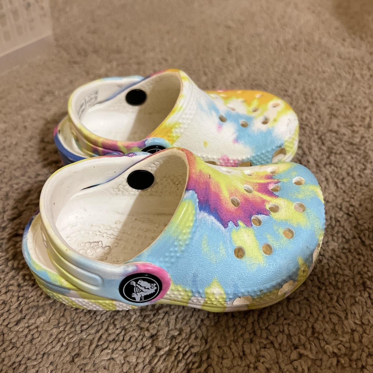 Baby Crocs Size: 5 Scuffs on top from being worn! - Depop