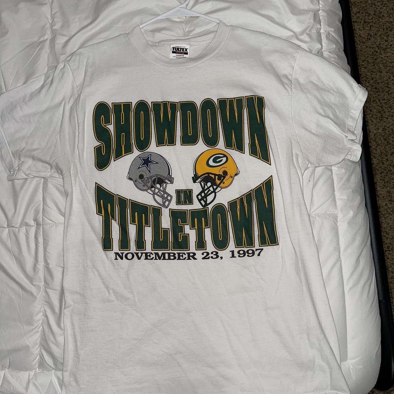 NFL Men's T-shirt | Depop