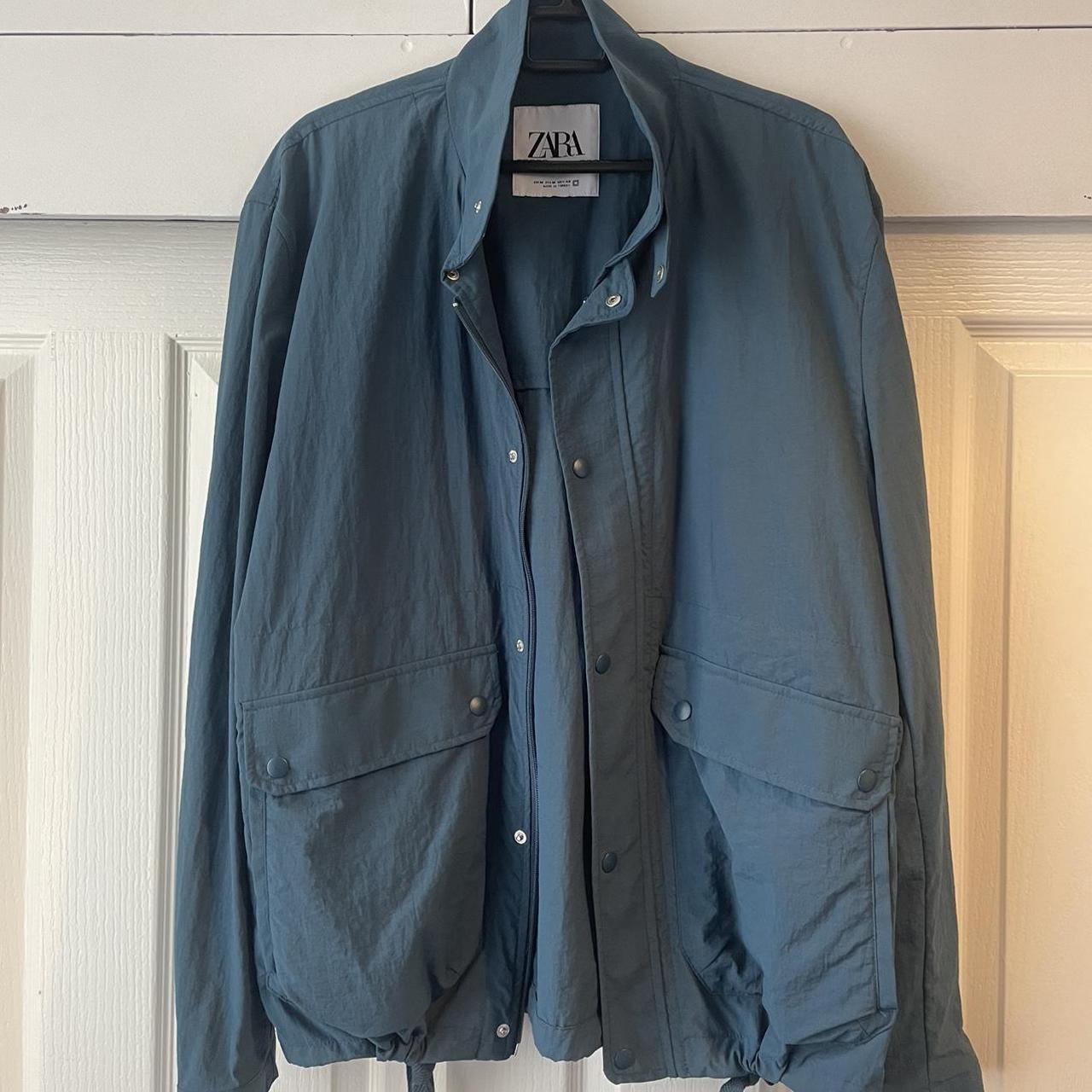 Zara lightweight jacket in size Medium, but fits... - Depop
