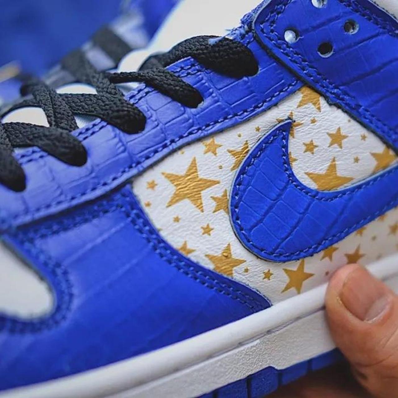 Nike Men's Blue Trainers | Depop