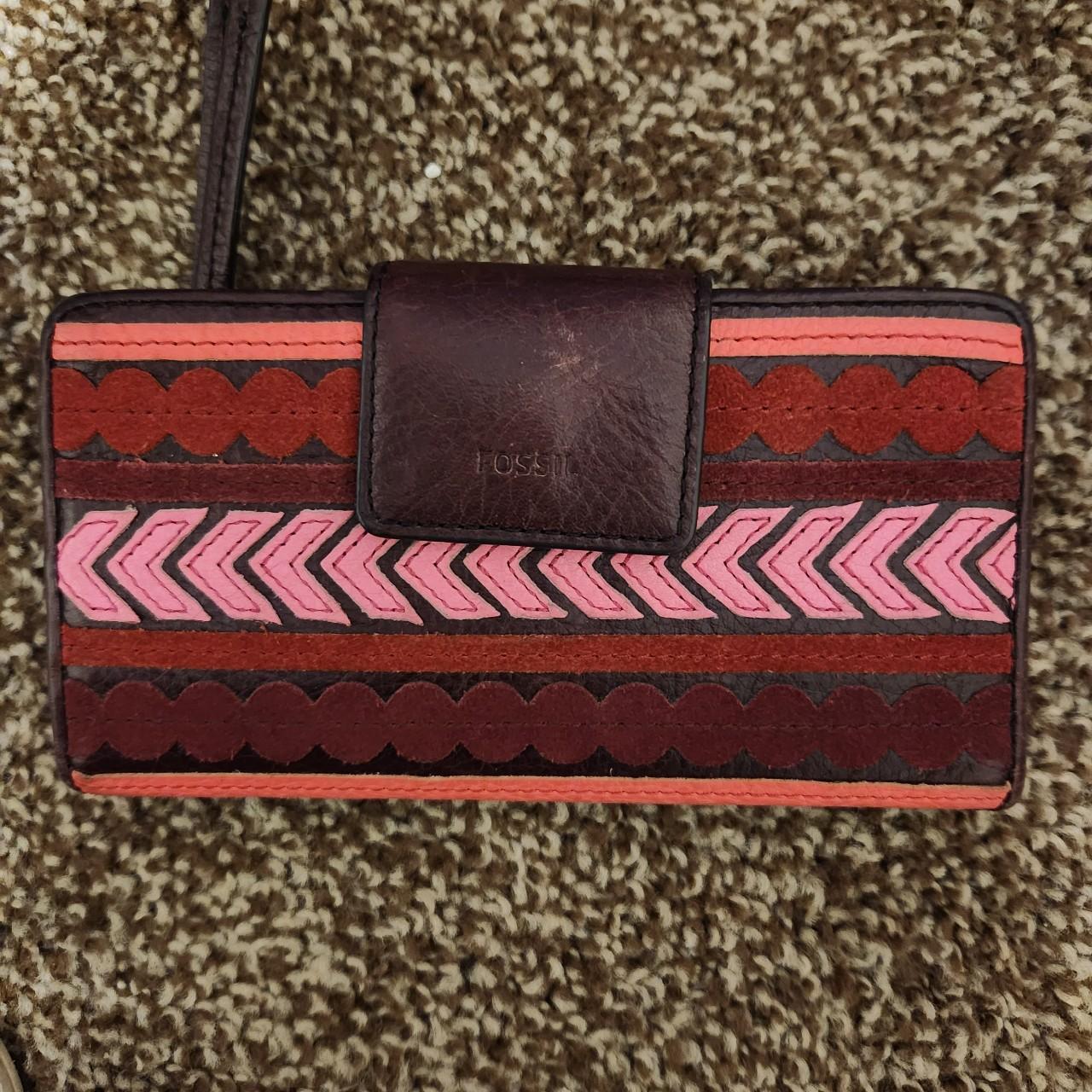 Fossil wallet very cute design had some minor ware... - Depop