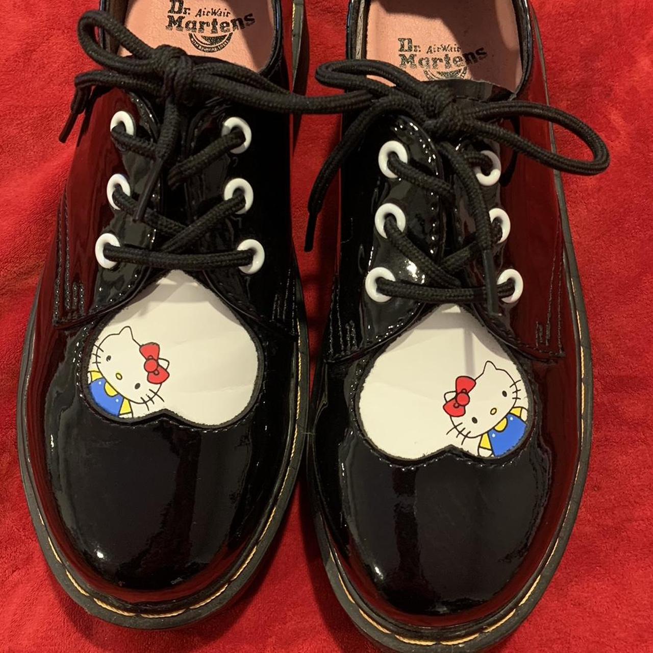 Hello Kitty Women's Oxfords | Depop