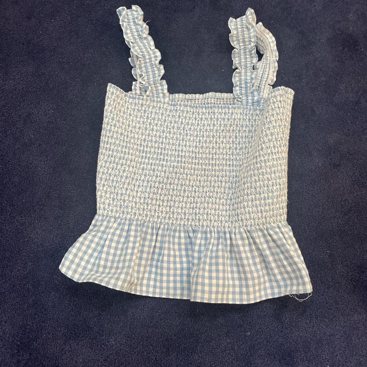 PREPPY SUMMER TOP! SO CUTE SIZE S CAN FIT A... - Depop