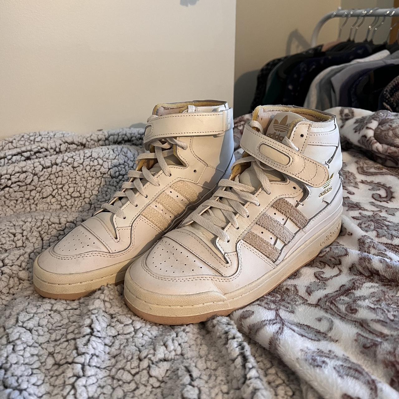 Adidas Women's Cream and Tan Trainers | Depop
