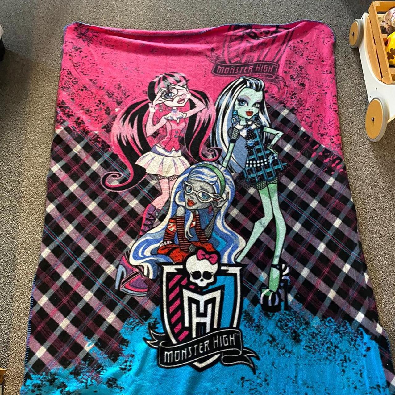 Monster High Blanket #Kawaii #Monsterhigh #y2k #cute - Depop