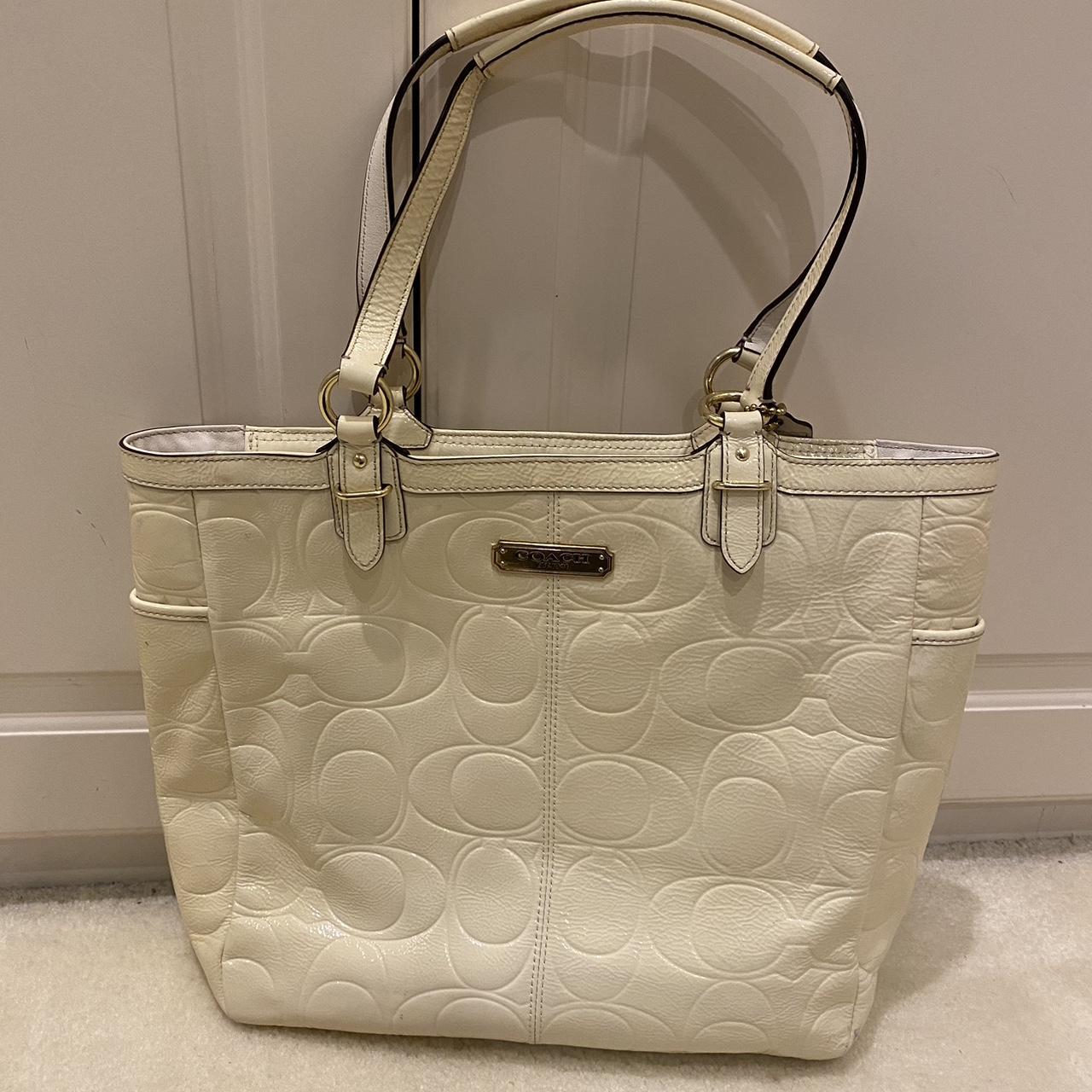 Coach vintage cream leather handbag with gold... - Depop