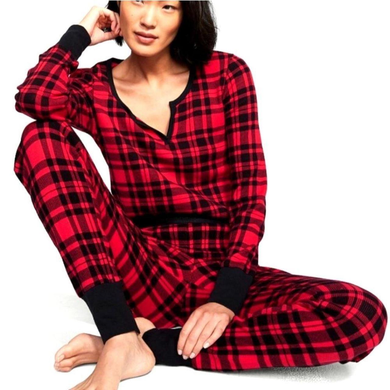 Victoria's Secret Women's Black and Red Pajamas | Depop