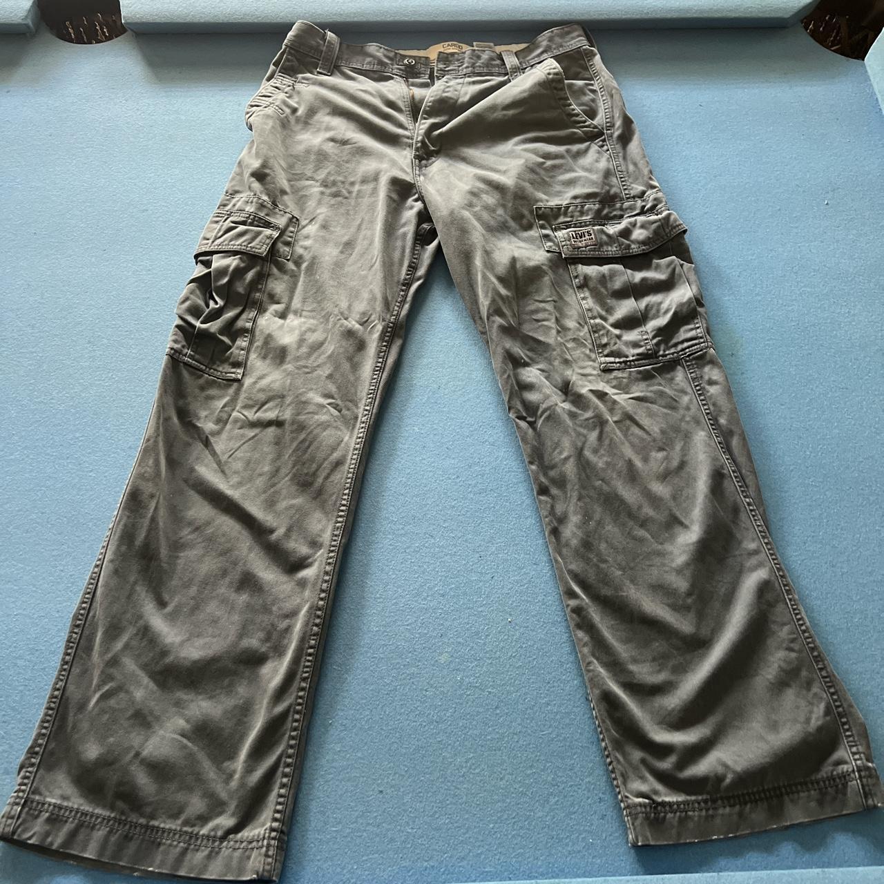 Levi Loose Straight Work Cargos 8/10... - Depop